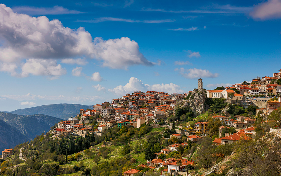 001-arachova-03 - Greece Is