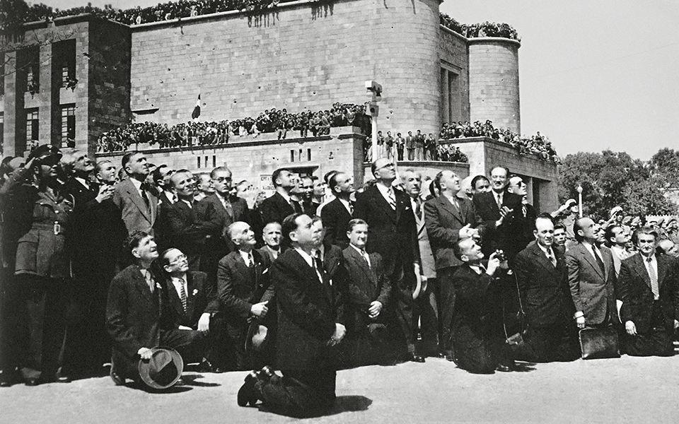 Rare Photographs Show The Rhodes of Old - Greece Is