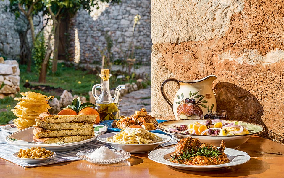 011-trapezi - Greece Is